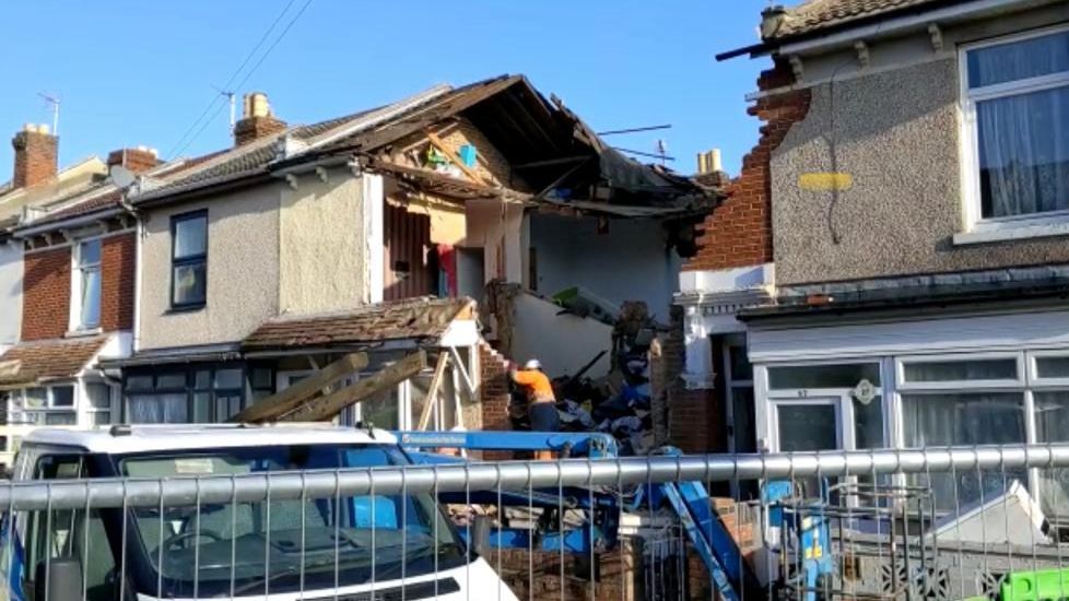 Poor quality bricks "likely" cause of Portsmouth house collapse | News - Hits Radio (South Coast)